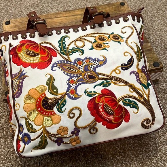 Isabella Fiore | Bags | Isabella Fiore Beaded Floral Embroidered ...